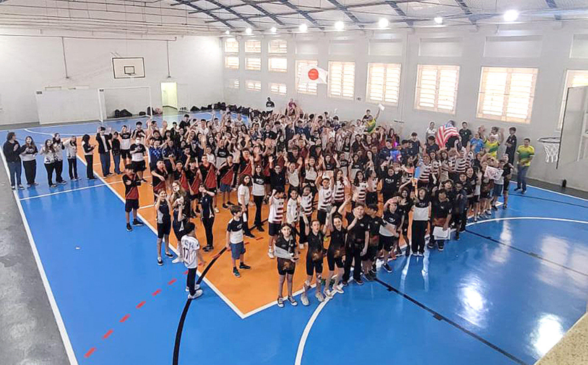 Solidariedade e excelência acadêmica andam juntas no Poli - Colégio ...